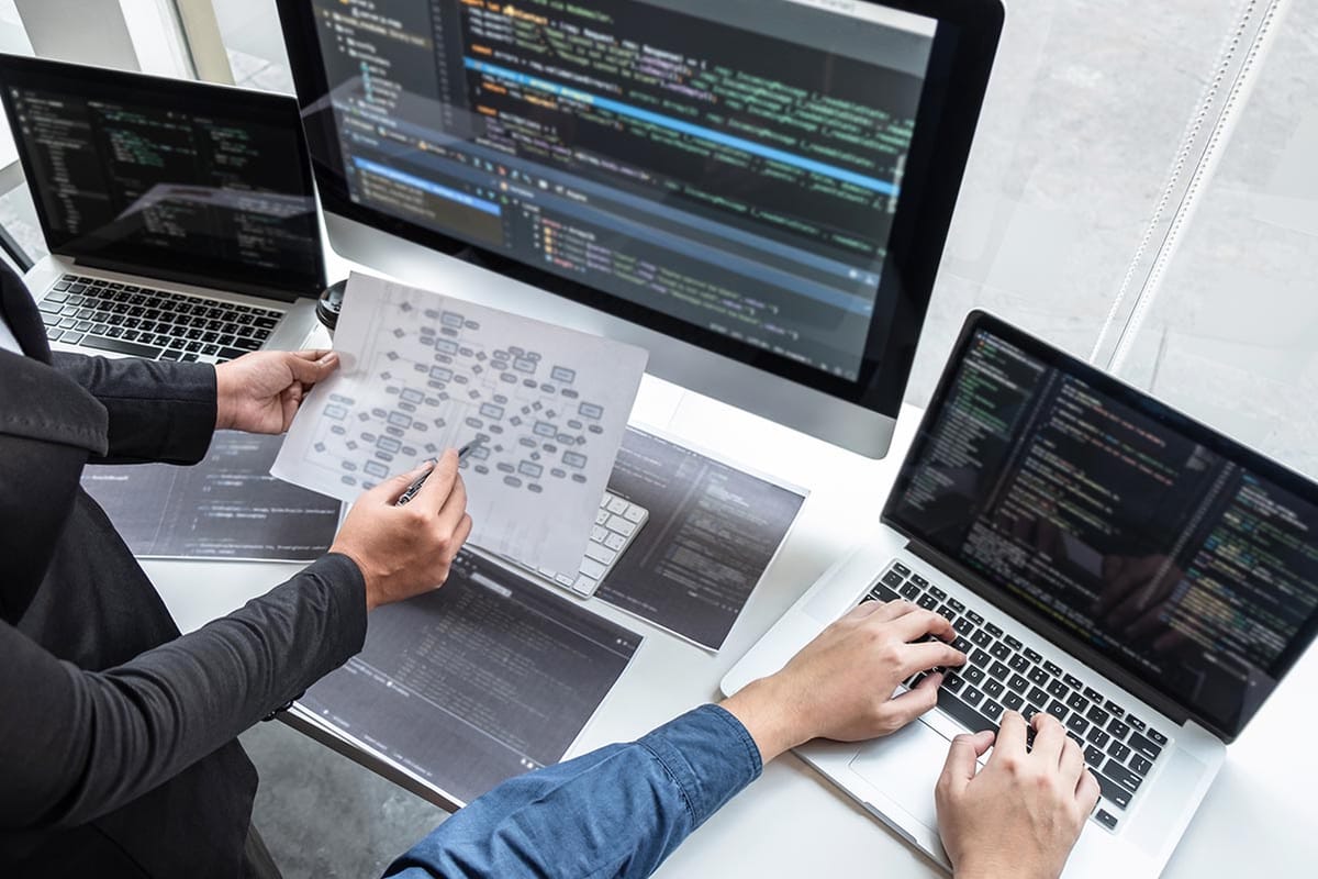 Belajar Programming Online di Luar Jam Kerja Belajar Programming Online di Luar Jam Kerja